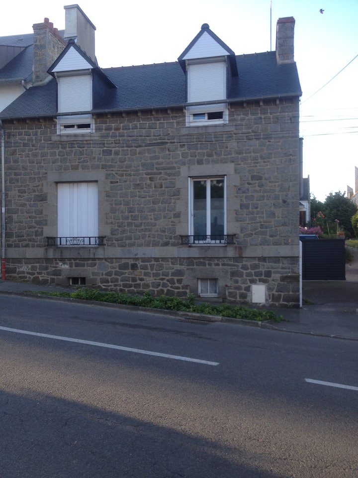 Appartement à Deux Pas De La Rue Notre-dame (2) - Plérin