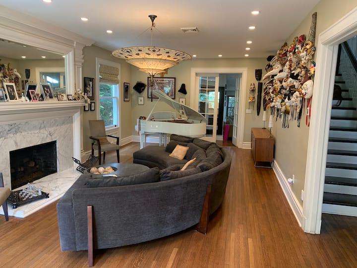 Ridgewood 5 Bedroom Family Home Walk 2 Whole Foods - Mahwah, NJ