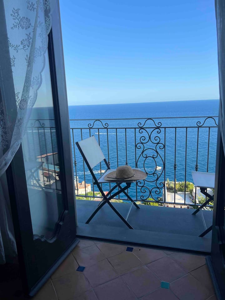 Casa Nicole - Elegante Vista Mare - Praiano