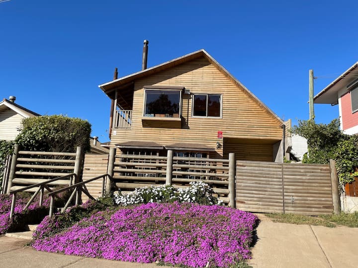 Linda Y Acogedora Casa Familiar Con Vista Al Mar. - Cartagena
