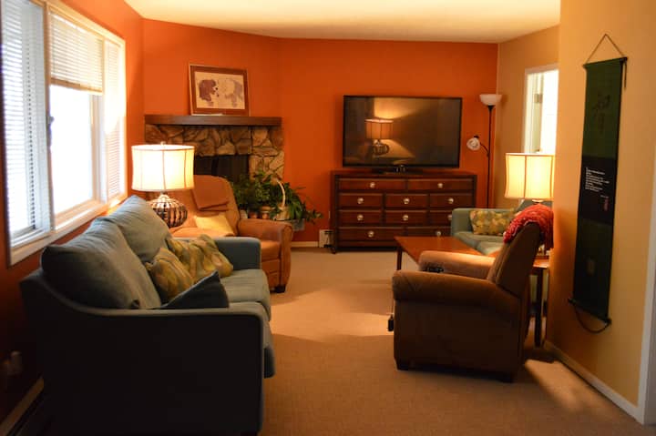 Comfy King Bed In Private Room, Umed/east Anc - Anchorage, AK
