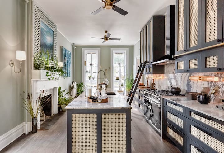 Historic Home With Uptown Sophistication - Kingston, NY