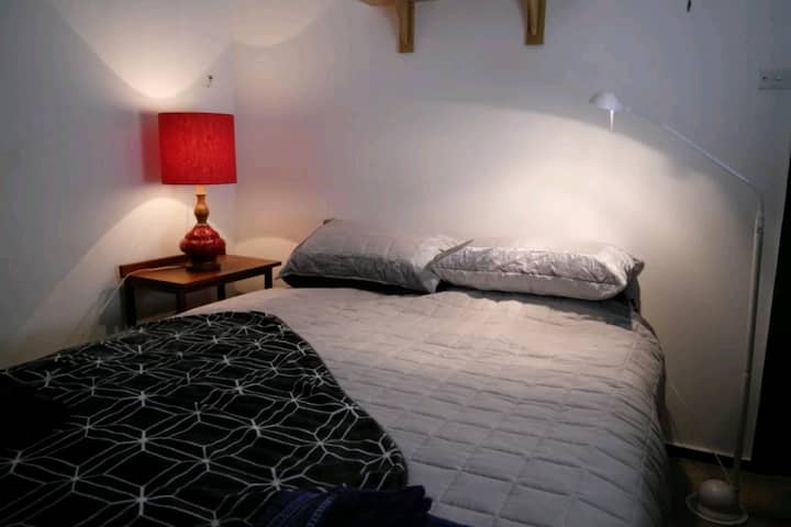 Domus Tertius (Third Home) 第三家 - Macedon