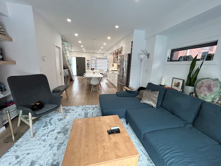 Toronto Family Home - Toronto