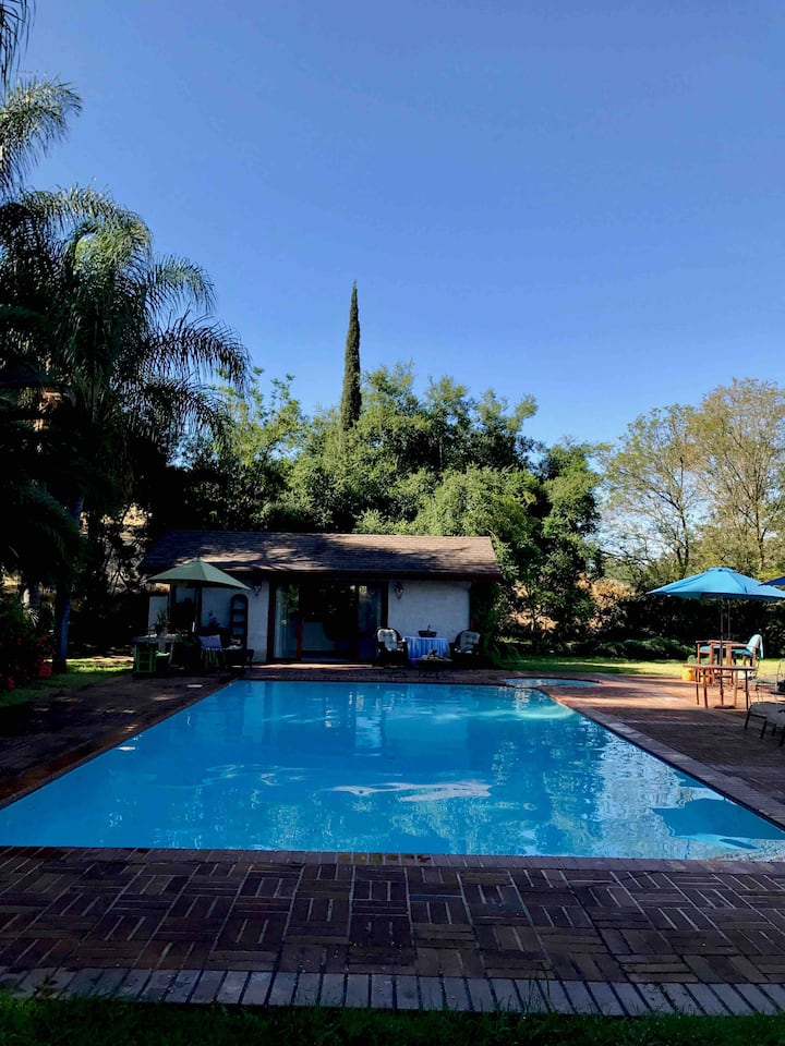 Pool Side Guesthouse - Fallbrook, CA