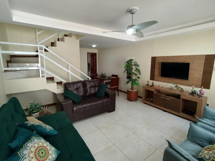 Casa Odhara Triplex Com 03 Suítes E Espaço Gourmet - Rio das Ostras
