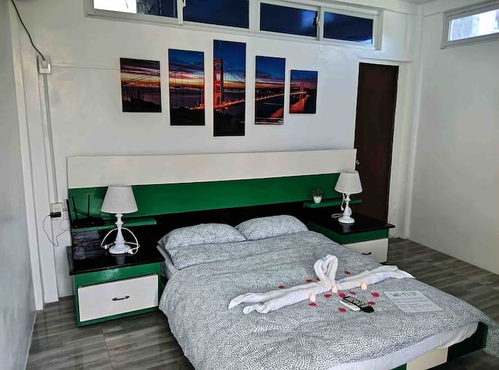 Couple Room In Holiday’s Beach Resort - Bolinao