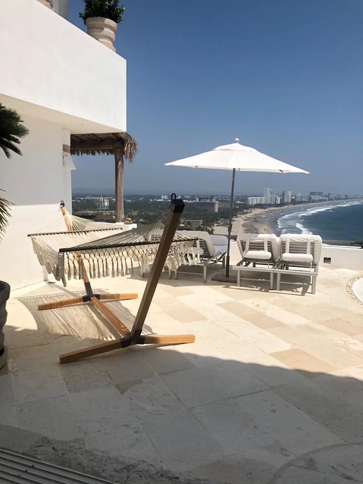 Hermosa Casa Sobre La Montaña. Zona Diamante. - Acapulco