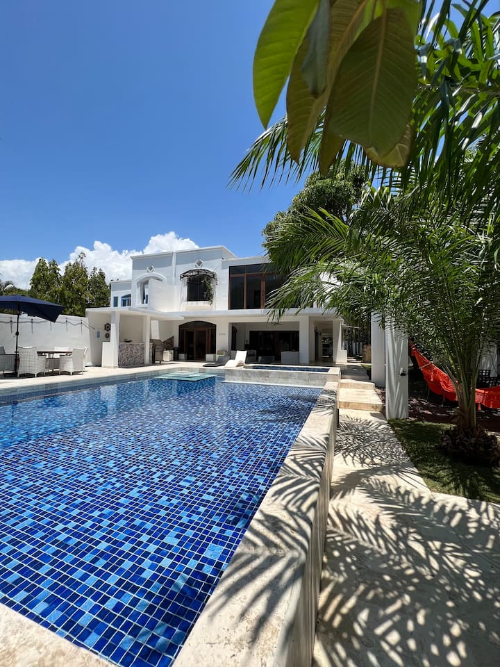 La Casa De Las Uvas Un Oasis Con Vistas Al Mar - Panama