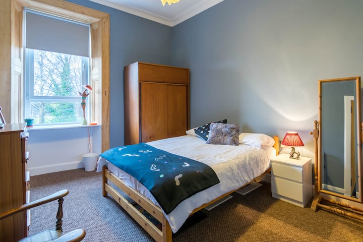 Cosy Room, Close To City Centre - Glasgow