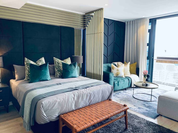 Fynbos Oasis - 2306 - 16 On Bree - Cape Town