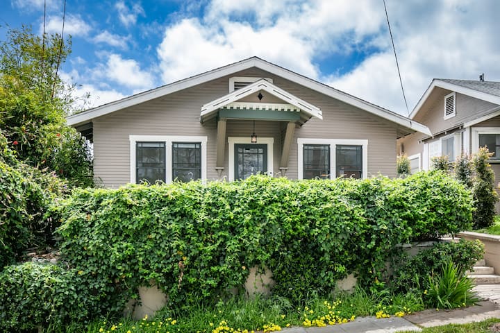 Bush Street Home In San Diego - San Diego, CA