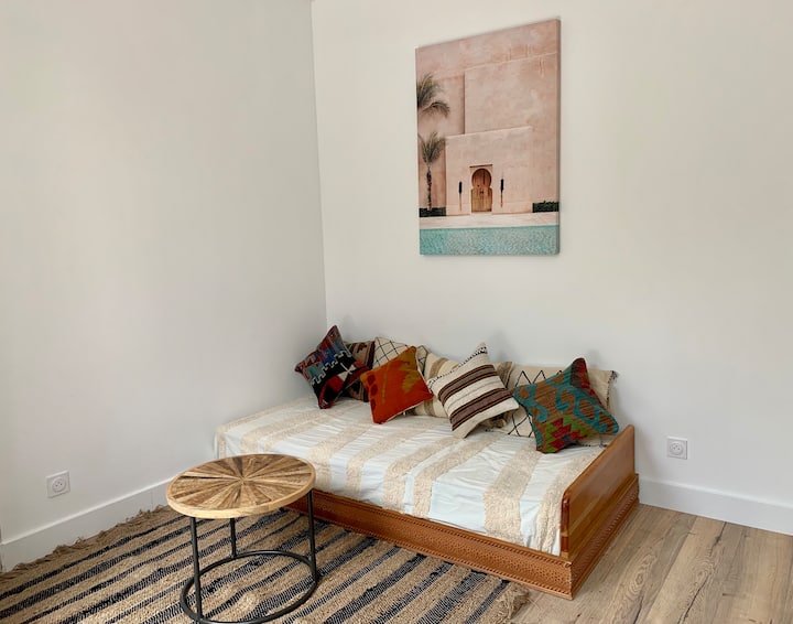 Maison De Ville  / Parking Gratuit - Ibis budget Troyes Est