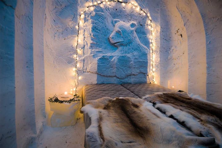 Snow Igloo - Lucky Ranch Saloon - Rovaniemi