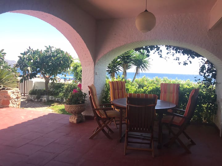 Chalet Con Jardín En  Playa De Calahonda, Granada - Torrenueva