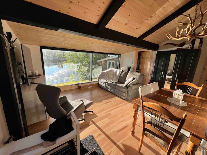 Beau Chalet Au Bord Du Lac - Granby