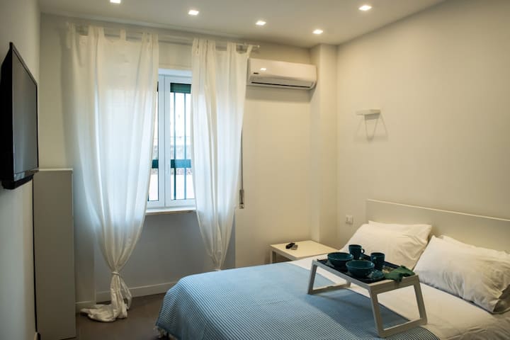 New Luminous Flat Fuorigrotta Near To Metro - Pozzuoli