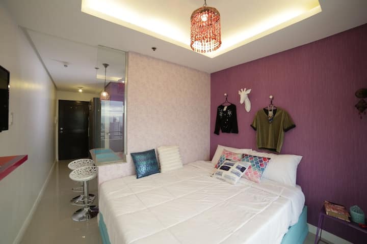 Urduja Fashion Room, Malate (Newly Renovated) - Philippines
