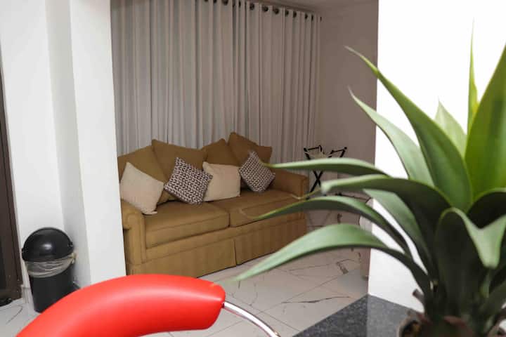 Luxurious Bachelor Flat In Windhoek - Windhoek