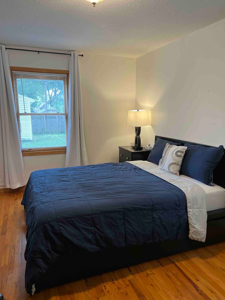 Cozy Room In Minneapolis - Minneapolis, MN