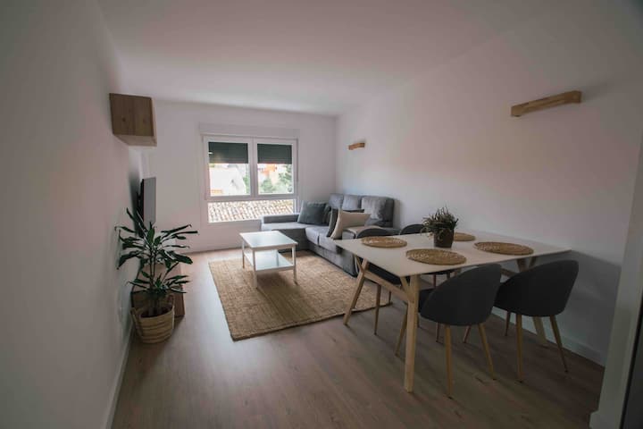 Laxiela Apartment - El Grove