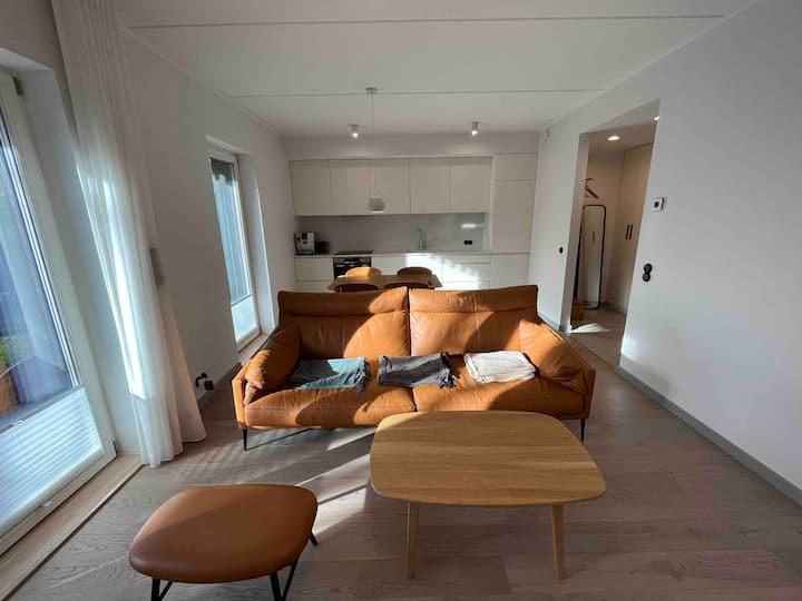 Modern Kalamaja Apartment With Free Parking - Tallinn