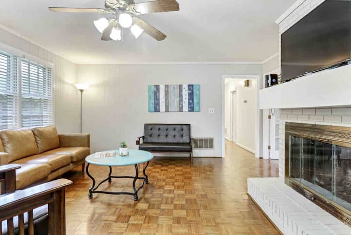 ⭐️ Comfy Eastside Home Close To Downtown ⭐️ - South Carolina