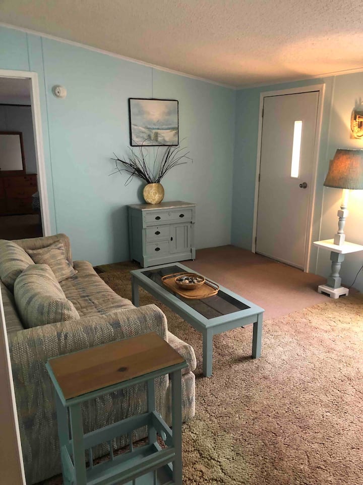 Pelican Place Surf City , 3 Bedroom 2 Bath Home . - Surf City, NC