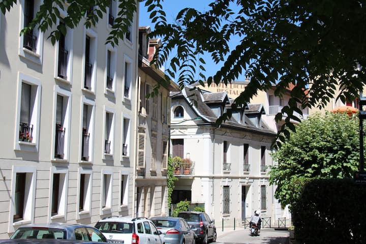 Meublé 29m2-hypercentre Avec Coin Nuit Indépendant - Aix-les-Bains