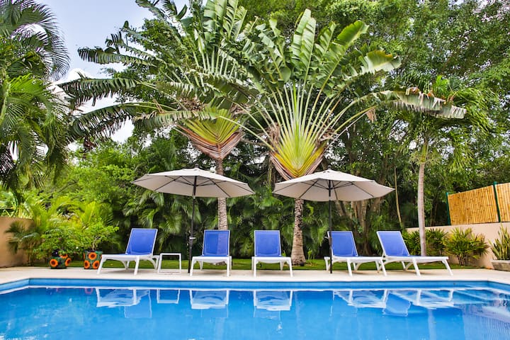 Great Private 4 Bed 3 Full Baths, Just Mins From The Beach - Puerto Aventuras
