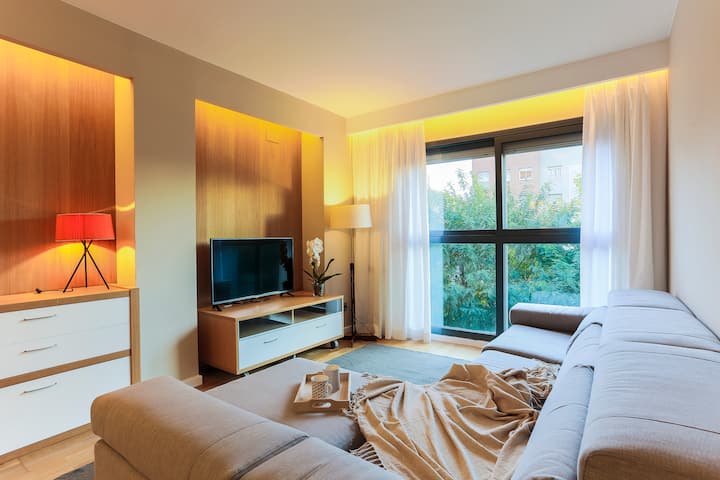 Fantastic 3 Bedroom And 2 Bathrooms - Esplugues de Llobregat