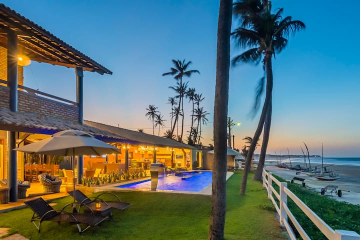 Casa Guajiru Em Frente Ao Mar Com Serviço Incluso - Lagoinha