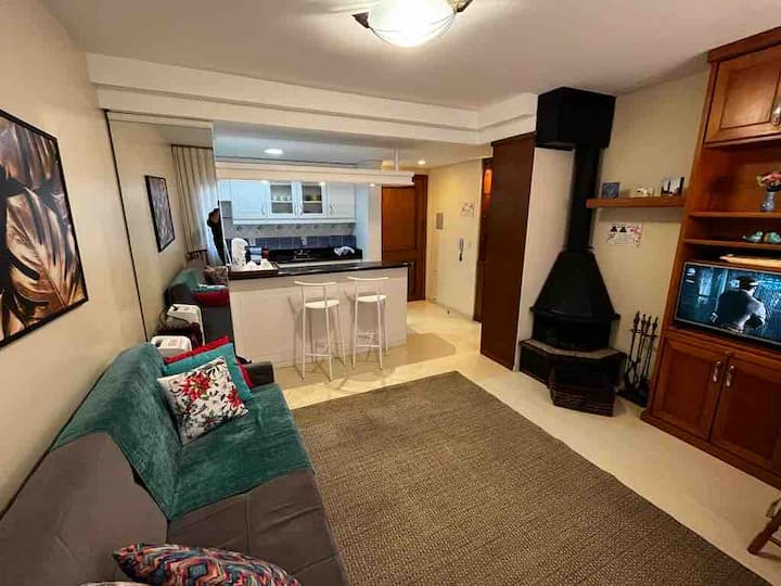 Apartamento Aconchegante Muito Bem Localizado -