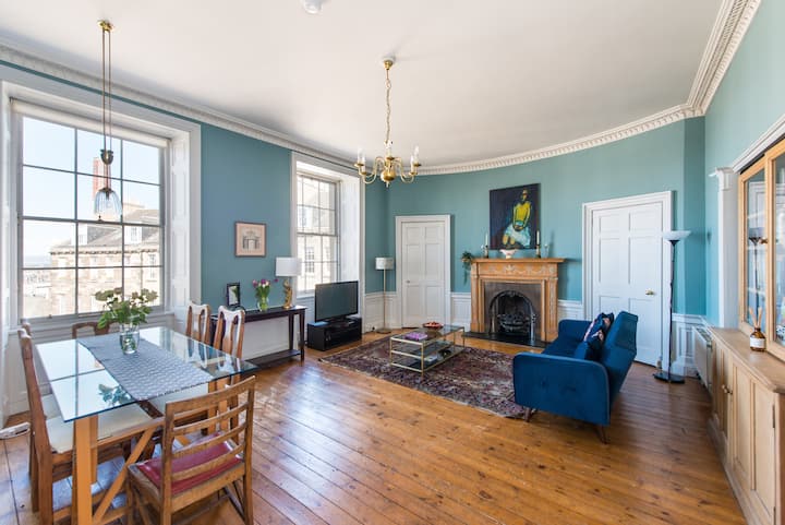 Elegant City Retreat In Hip Neighbourhood - Edinburgh