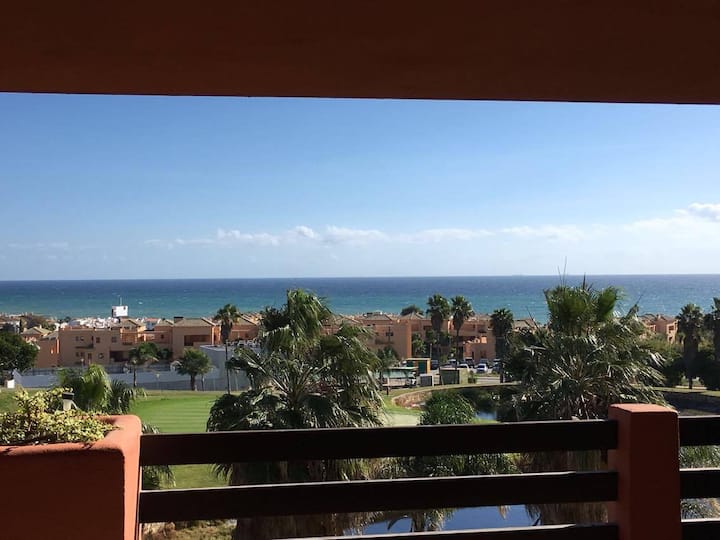 Appartement De Standing Avec Vue Mer Et Golf - Casares