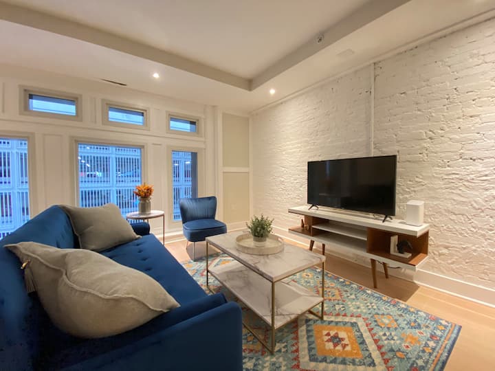 Modern Downtown Suite - 2br Apt 3f - Walnut Hill - Philadelphia
