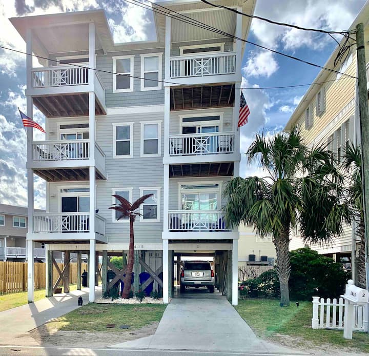 Southern Charm Beach Home-just Steps To The Ocean! - Carolina Beach, NC