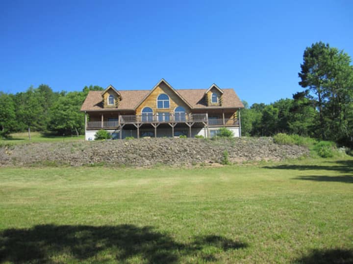 Loghome Lodge With Views Of Blue Mountain - Palmerton, PA
