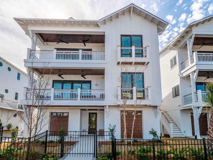 New Build, Ocean View, Steps From Sand! - Wrightsville Beach, NC