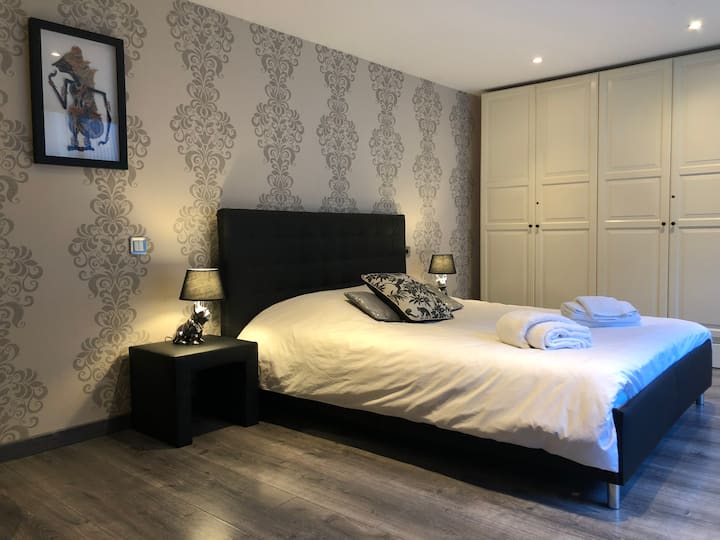 Le Patio Zen - Chambre Baroque (Accès Indépendant) - Lille