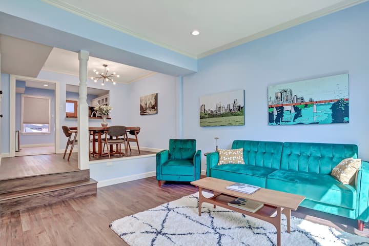 Modern Townhome Easy Walk To Soco, Pool Open! - オースティン, TX