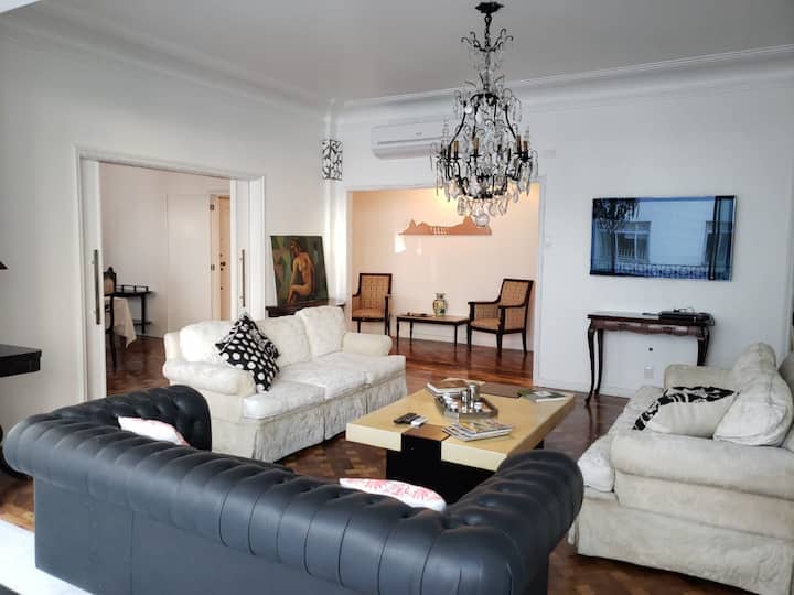 Copacabana - 5 Quartos A 2 Quadras Da Praia - Rio de Janeiro