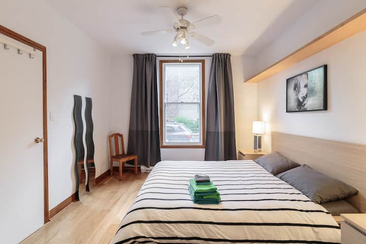 Heart Of The Plateau - Montreal