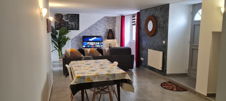 T3 Six Pers, Deux Lits 140. Un Canapé 140. Centre - Aubenas