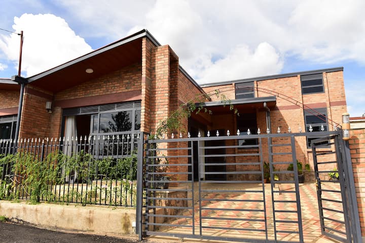 Entire 3 Bedroom Spacious Home Near Kigali Airport - Rwanda