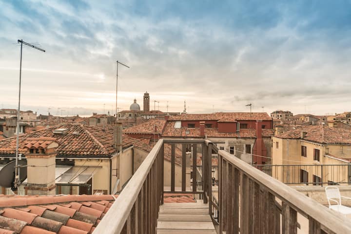 8/ Ca' Emma.  2 Terraces, Near The Jewish Ghetto - Venise