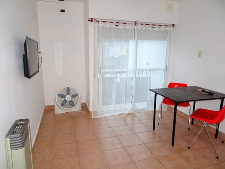 Departamento Amoblado De 1 Dormitorio En Junín !!! - Junín, Francia