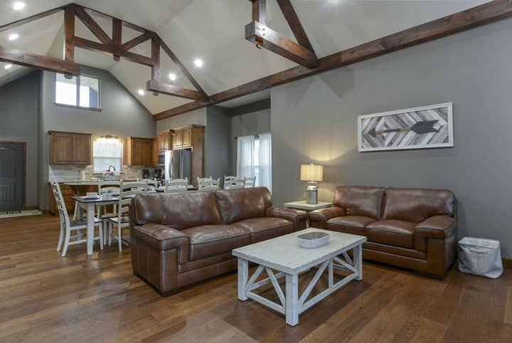 7br Retreat - Arcade, Pools, Near Lake & Landing! - Table Rock Lake
