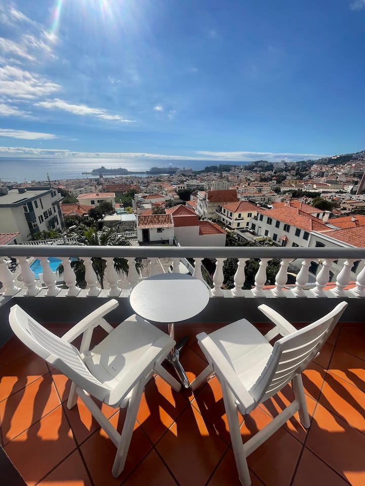 Valhalla Panorama Room-302 Fantastic View/central - Funchal