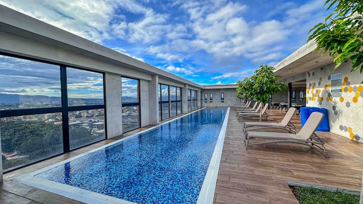 Elegante Apartamento Con Piscina Climatizada - Guatemala